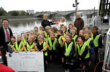 Lifeboat Meets Fulham Pre Prep on Putney Pier